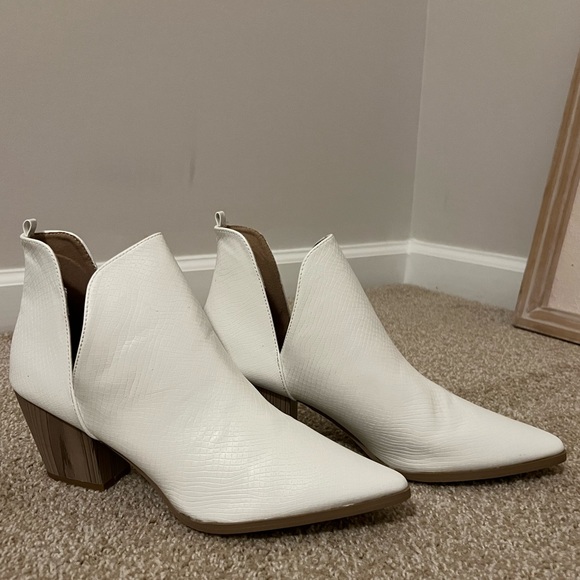 Shoes | White Faux Snake Skin Booties | Poshmark